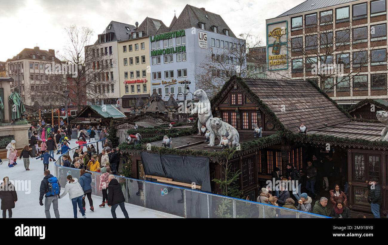 Outdoor ice rink at Cologne Christmas market Stock Photo - Alamy