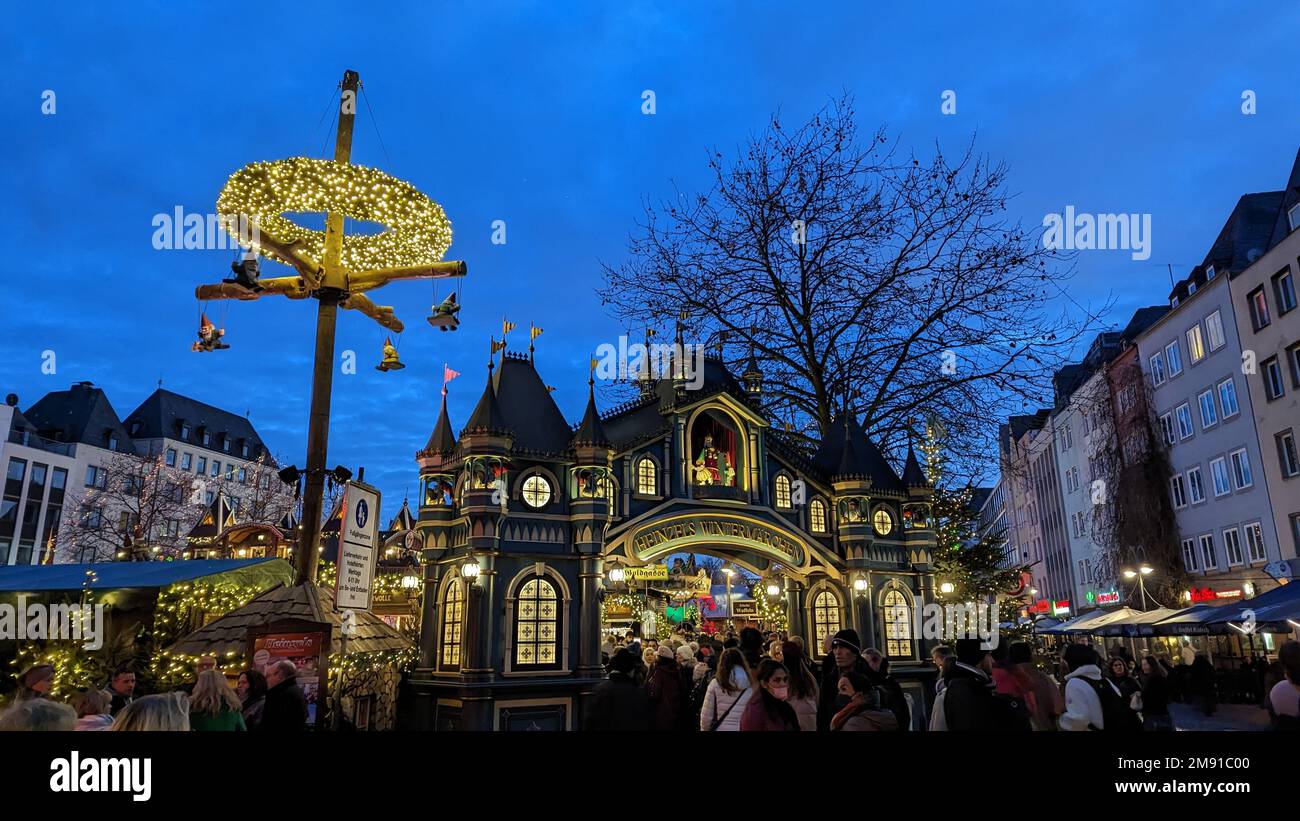 Cologne Christmas market Stock Photo - Alamy