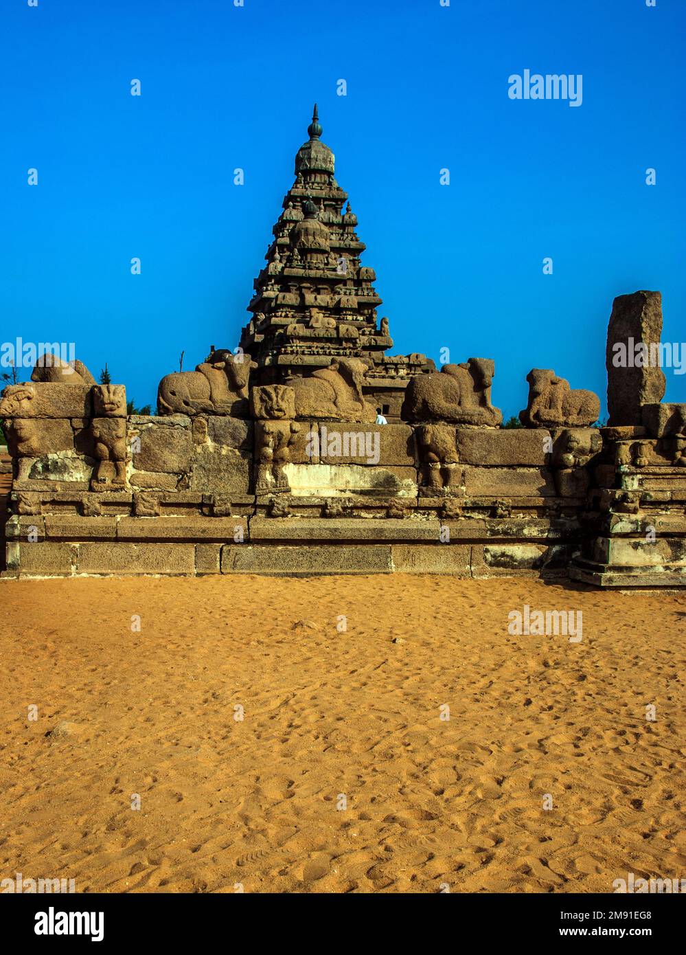 Stone buildings from the age of old kingdom hi-res stock photography ...