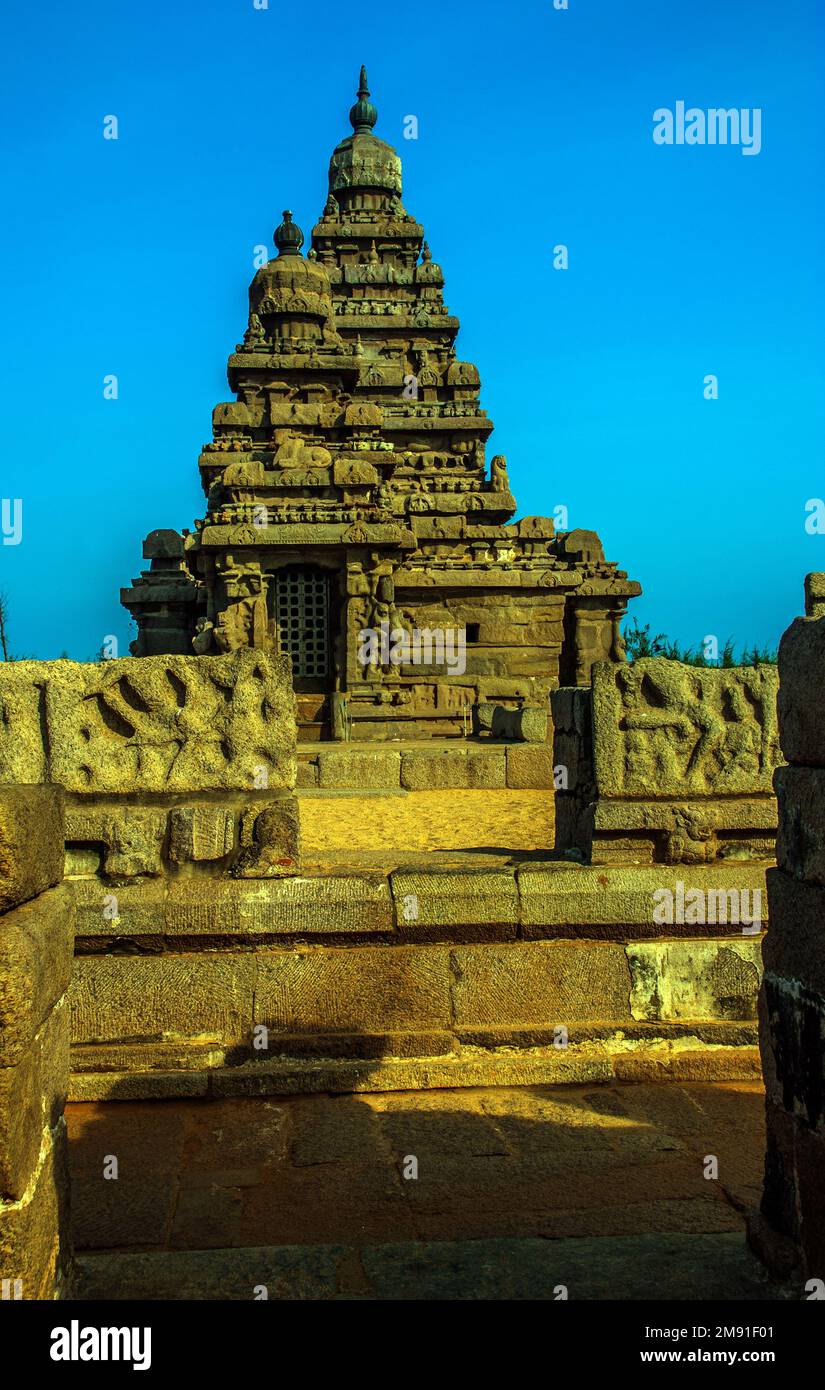 Shiva shore temple hi-res stock photography and images - Alamy