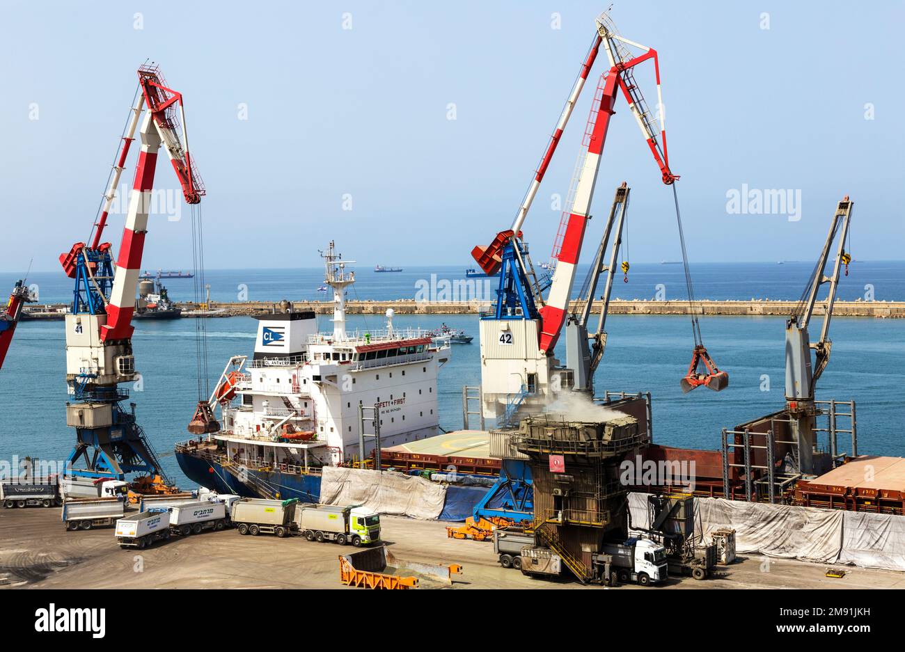 Cargo ship, Ashdod, Israel Stock Photo - Alamy