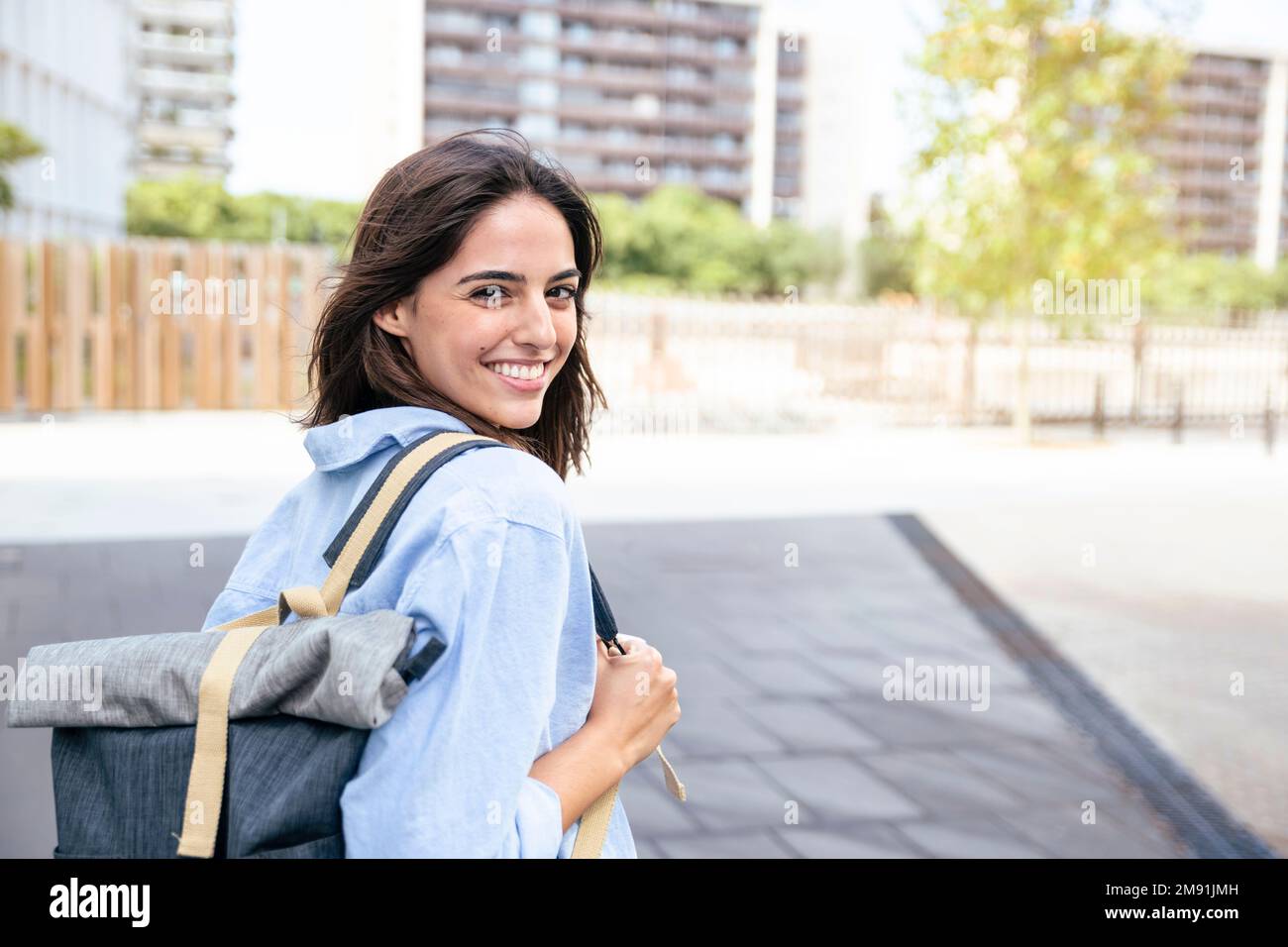 Happy student hi-res stock photography and images - Alamy