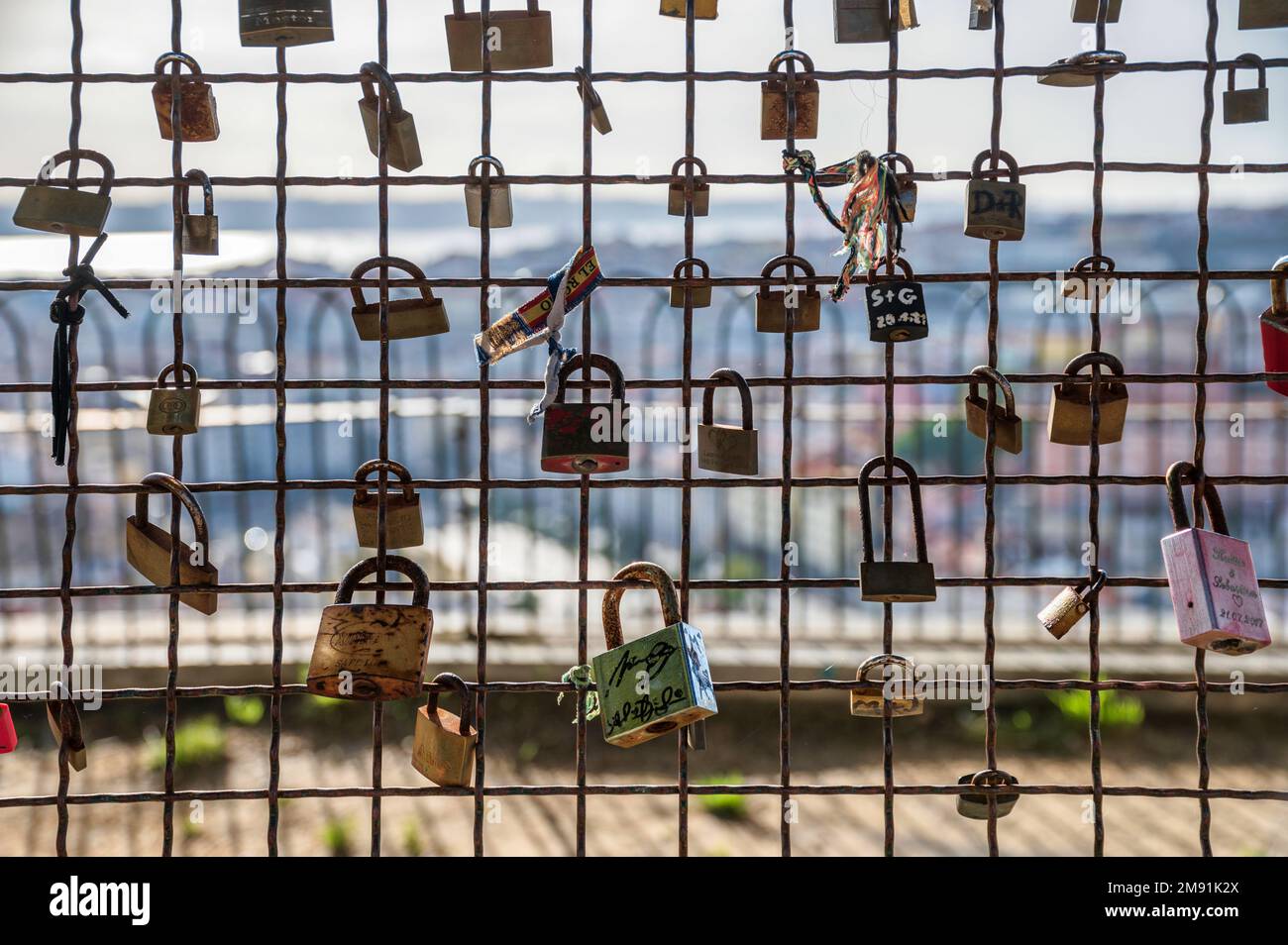 Love locks in sunlight hi-res stock photography and images - Alamy