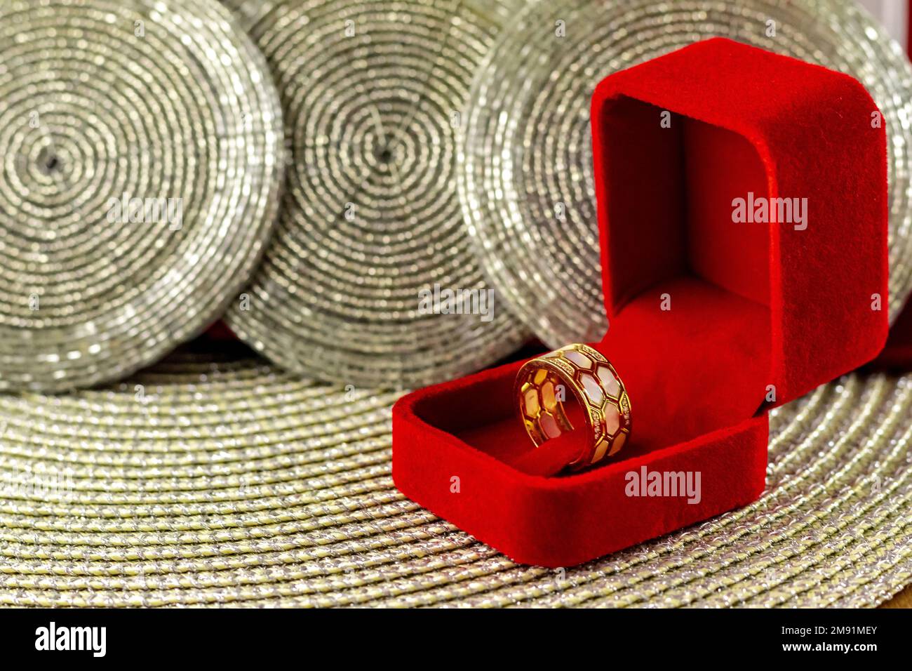 Antique ring box hi-res stock photography and images - Alamy