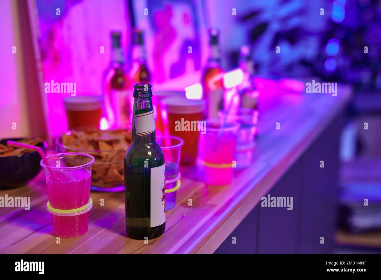 Alcohol bottles party table hi-res stock photography and images - Alamy