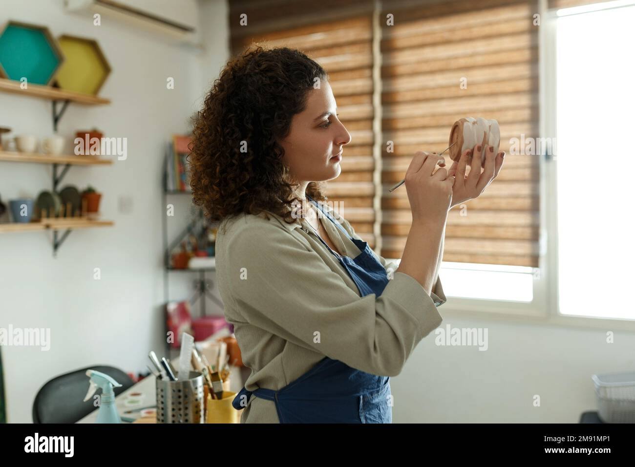 Sculpturing hi-res stock photography and images - Alamy