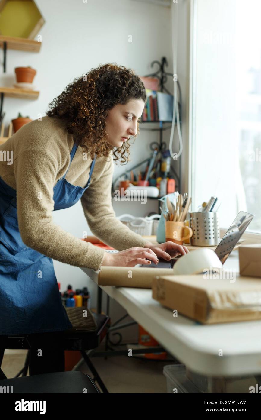 Busty young woman hi-res stock photography and images - Alamy