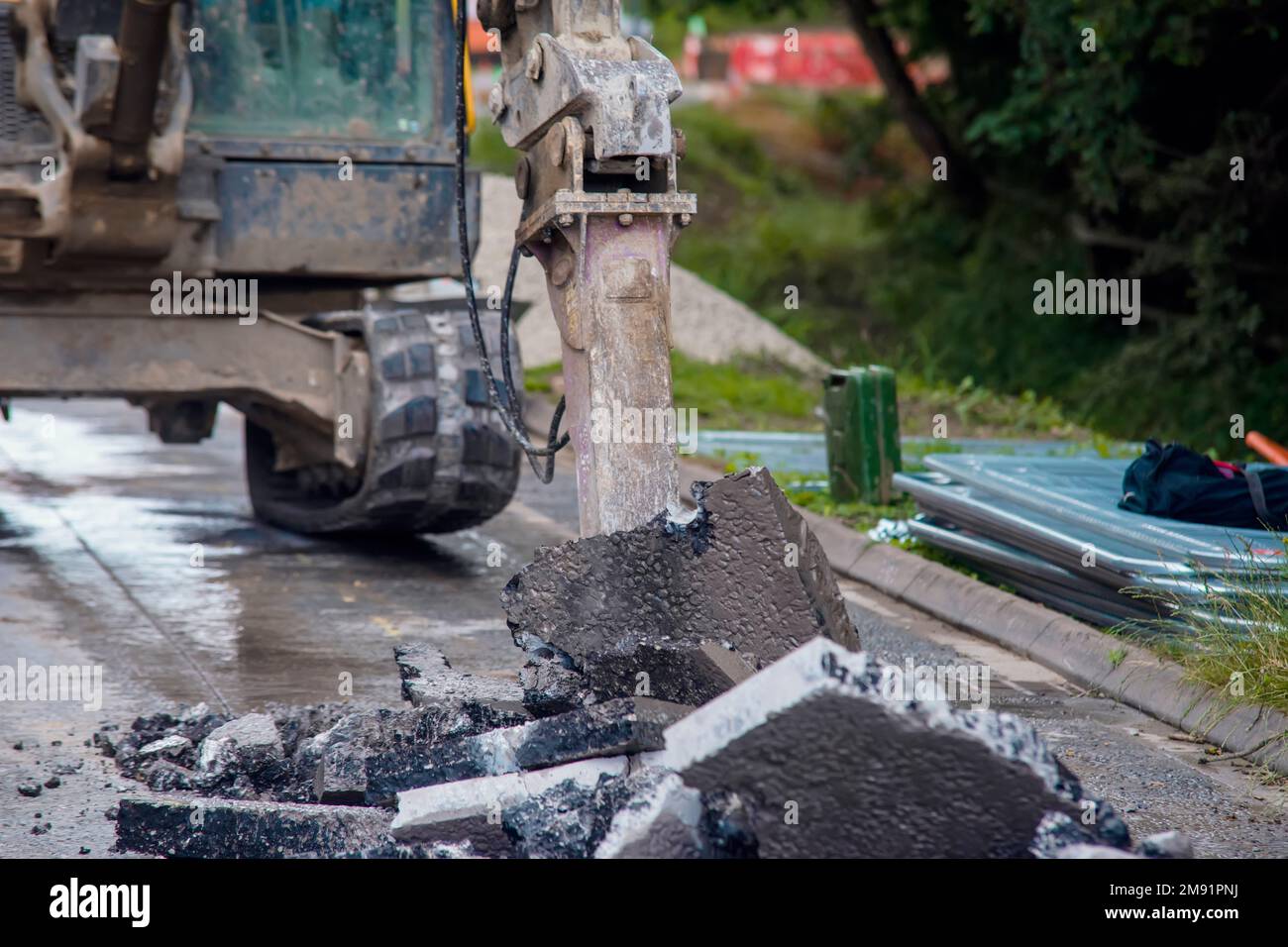 Concrete breacker hi-res stock photography and images - Alamy