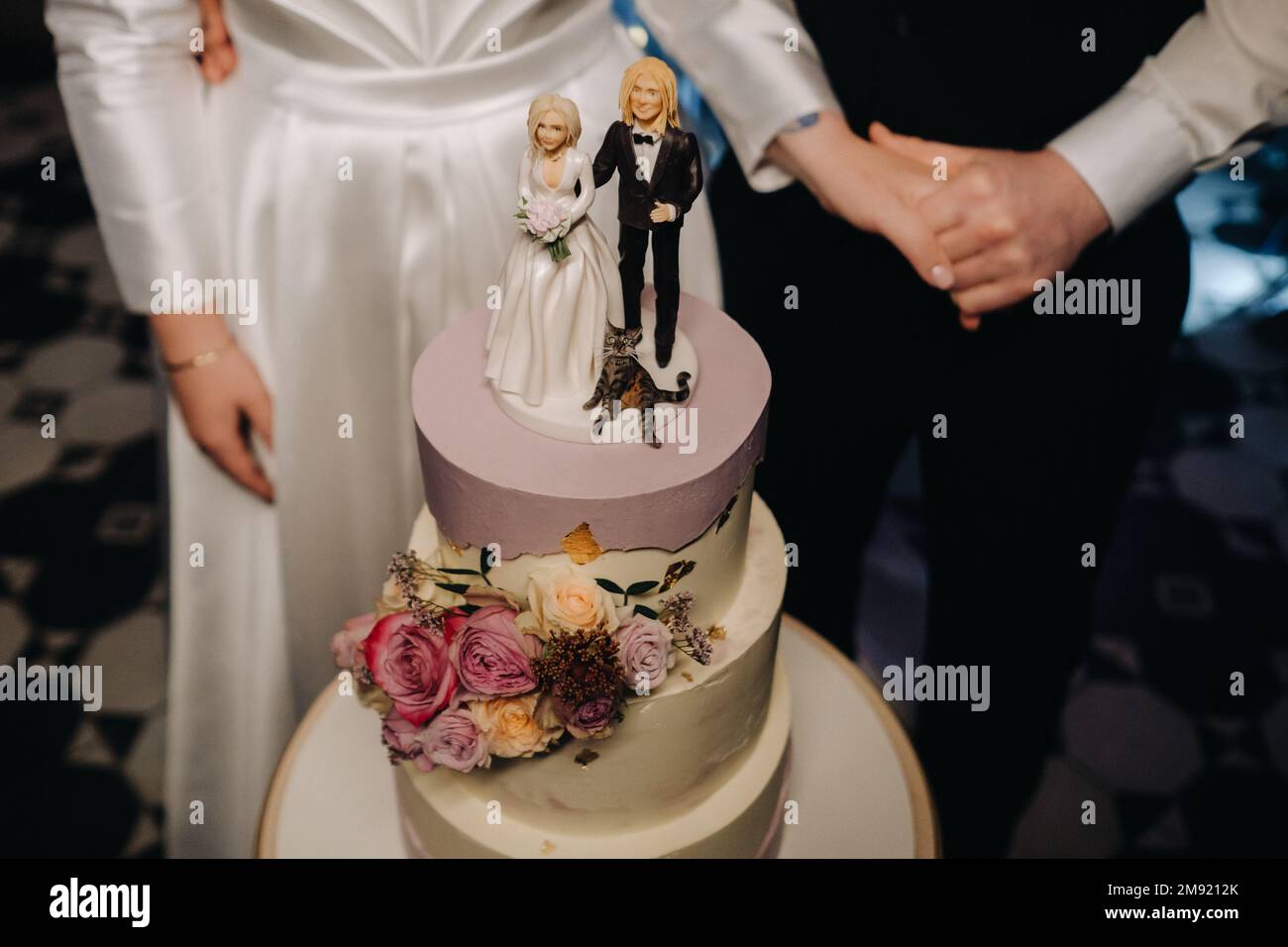 Three levels cake hi-res stock photography and images - Alamy