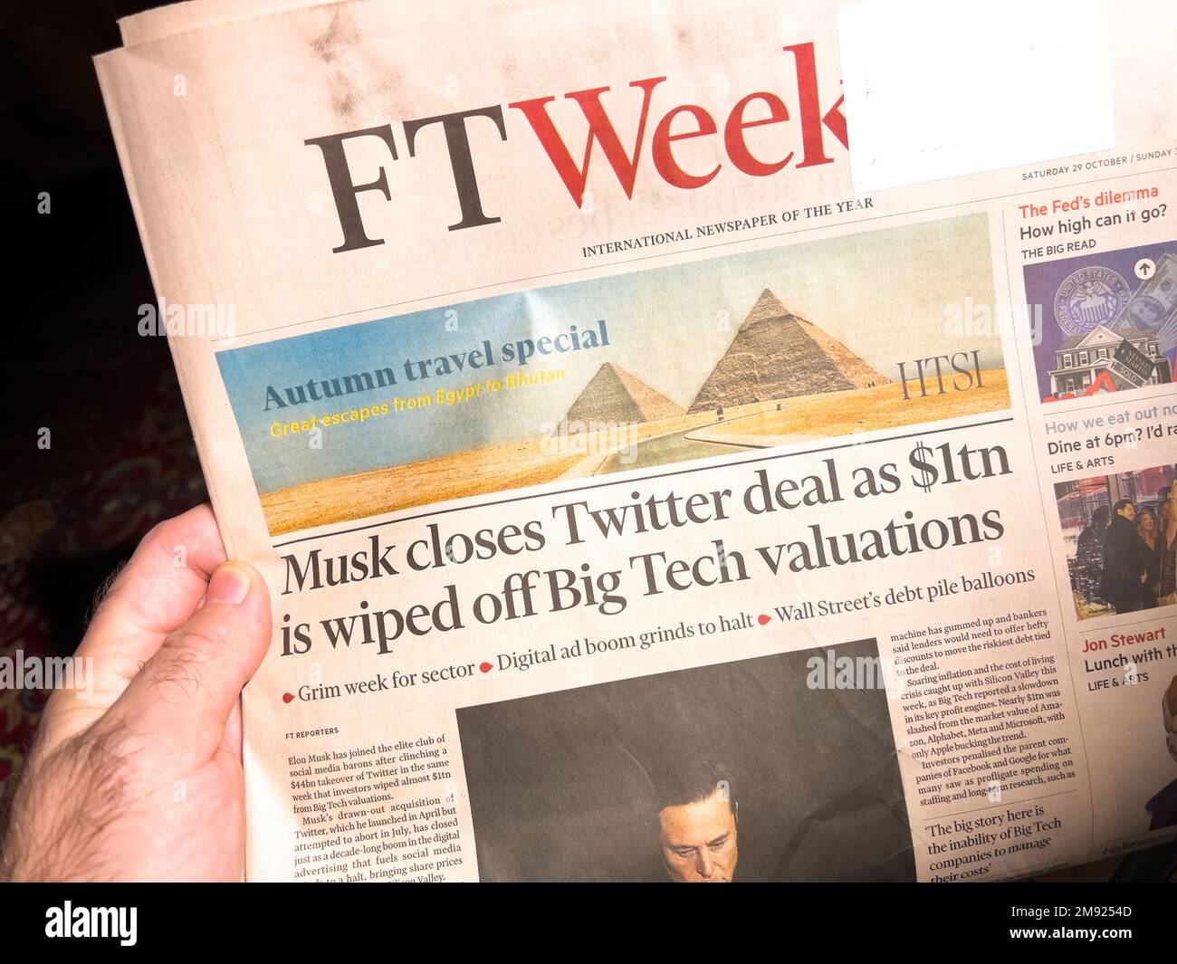 Elon musk newspaper hi-res stock photography and images - Alamy