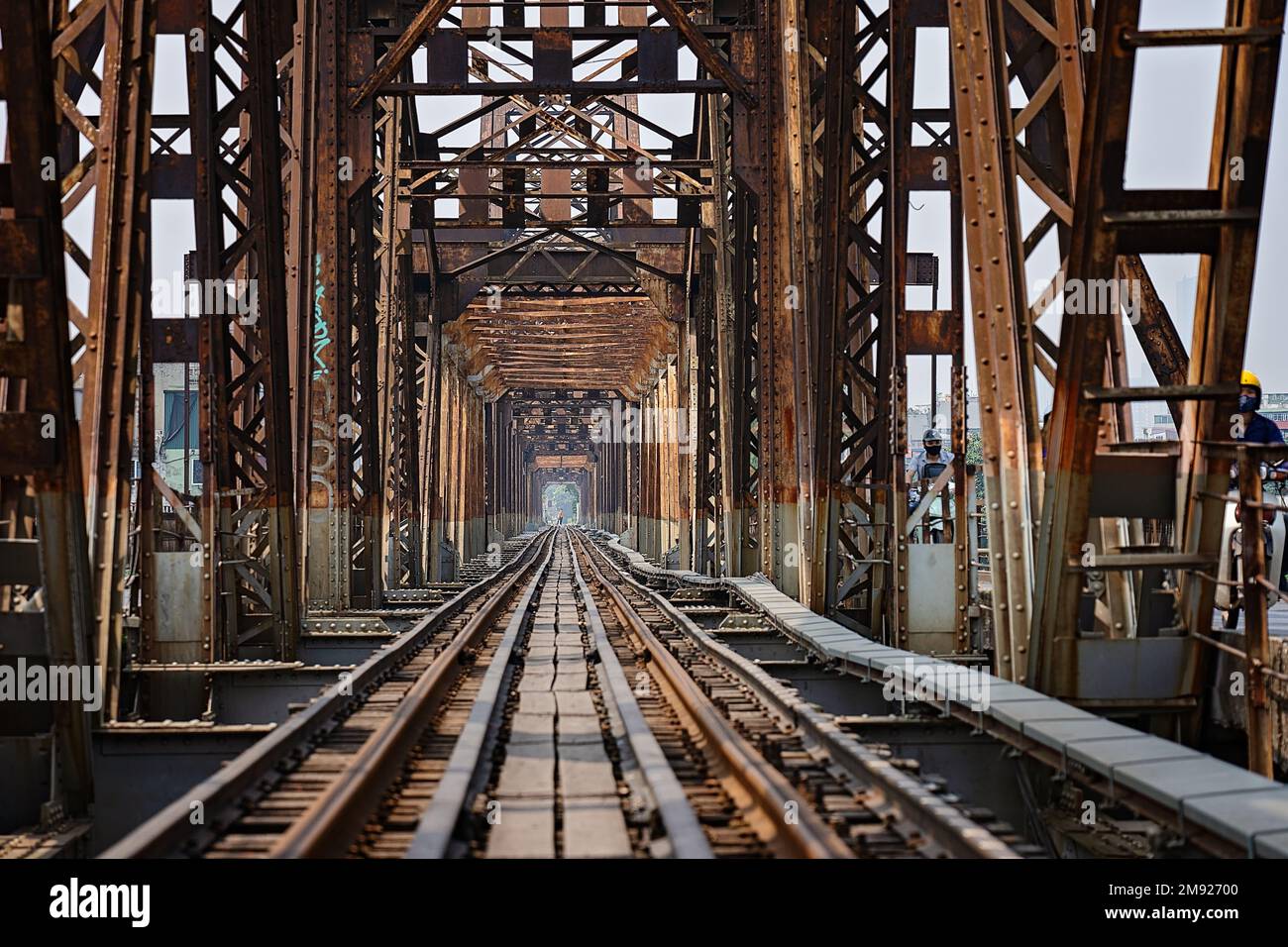 Long Bien Bridge, Hanoi, Vietnam Stock Photo - Alamy