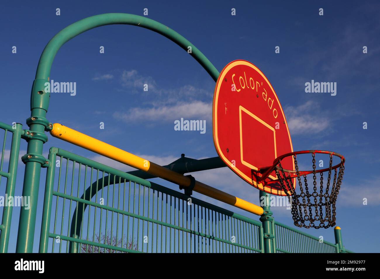 outdoor basketball hoop Stock Photo - Alamy