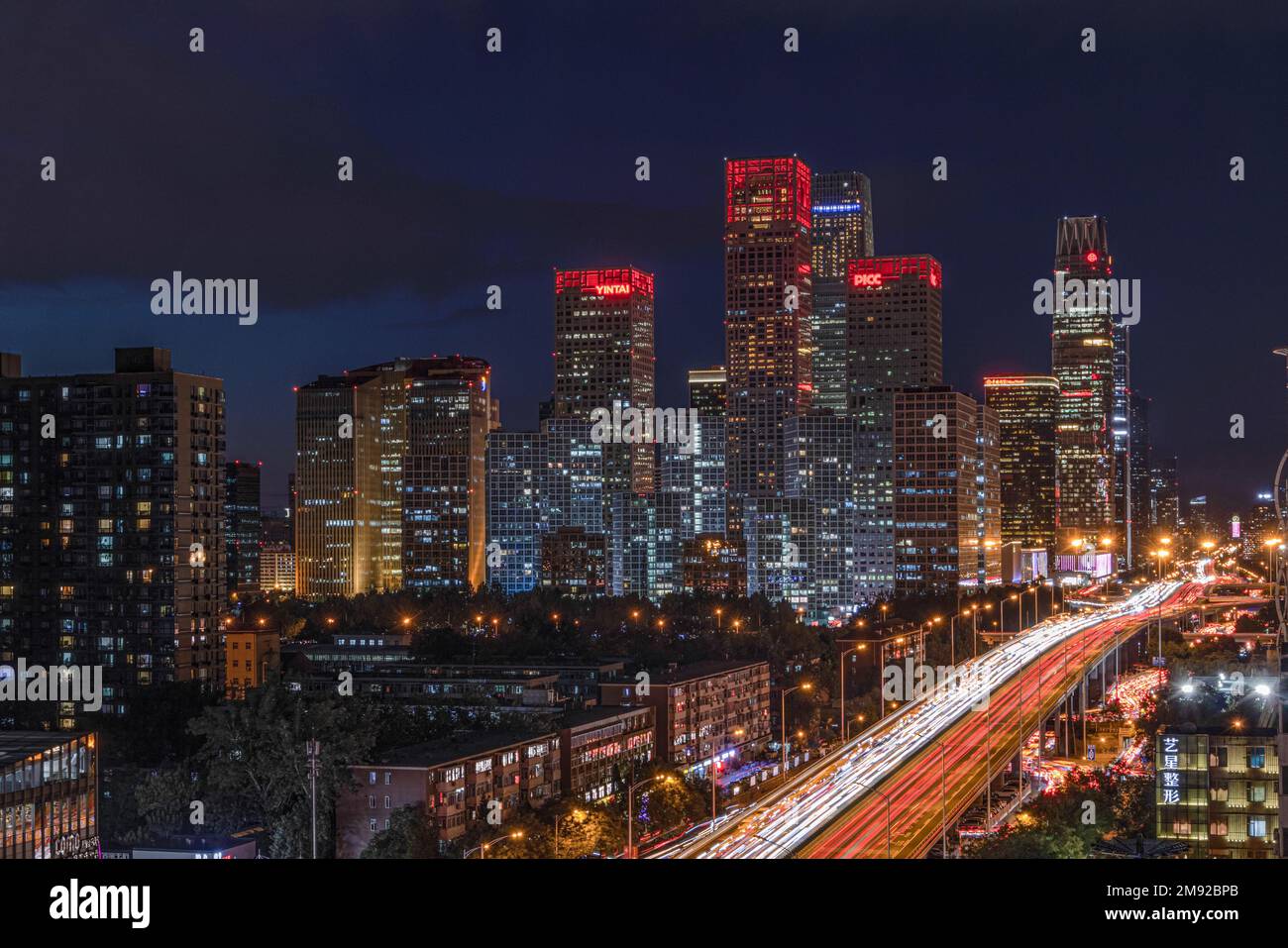 Aerial view traffic congestion night hi-res stock photography and ...