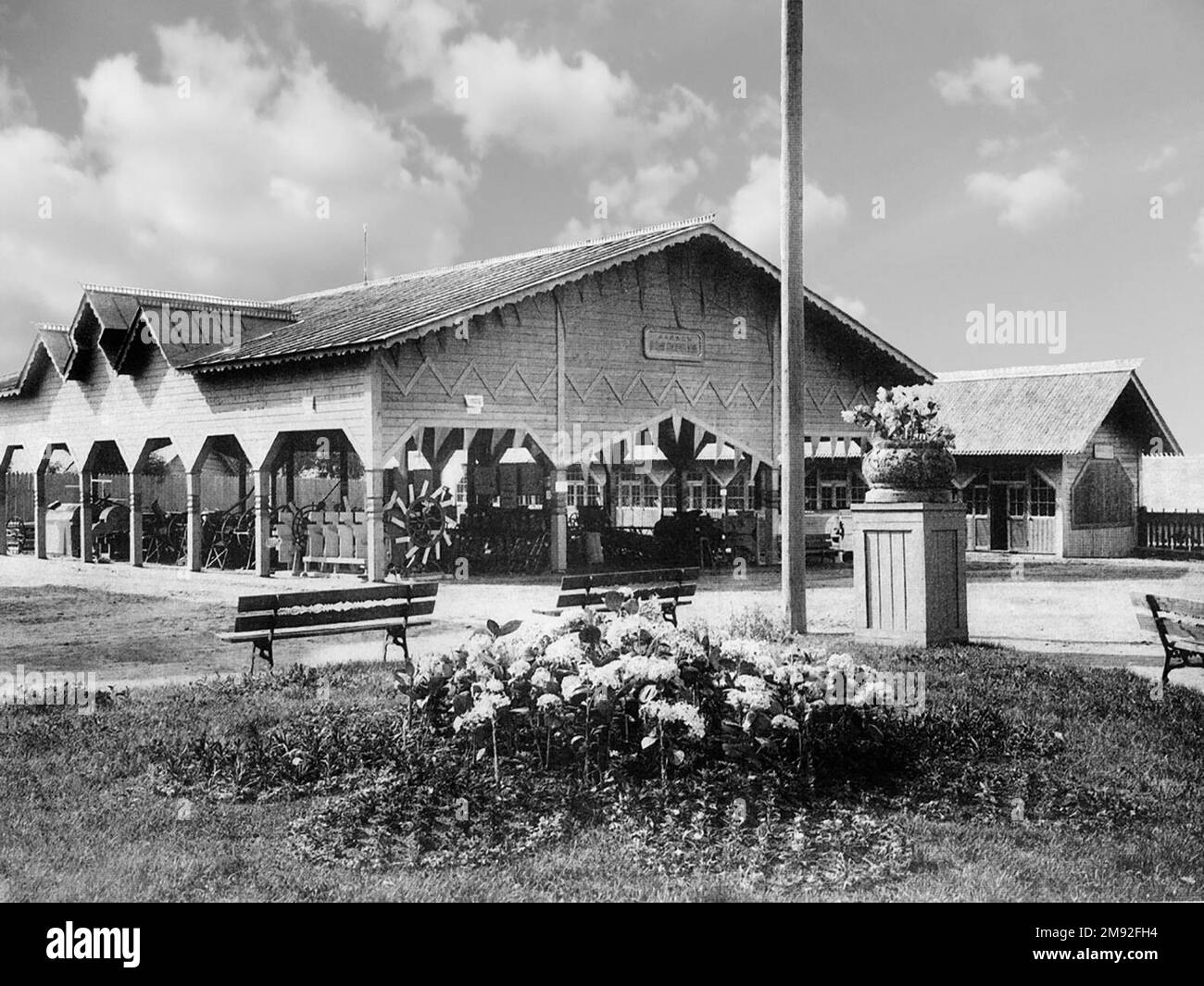 Canopy for agricultural machines hi-res stock photography and images ...