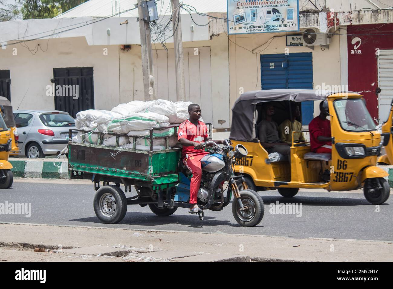 African street and life photography with busy traffic and street ...