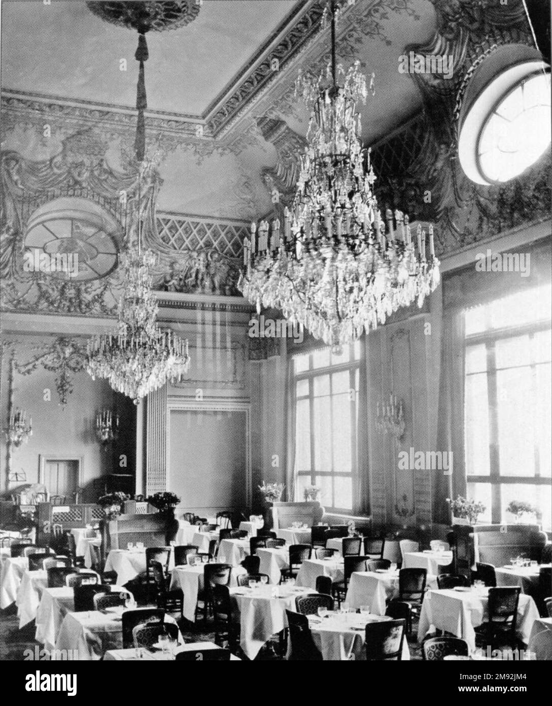 Historical restaurant interior Black and White Stock Photos & Images ...