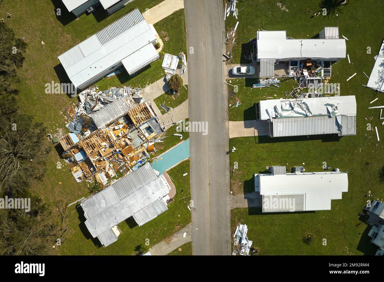 Severely damaged by hurricane Ian houses in Florida mobile home ...