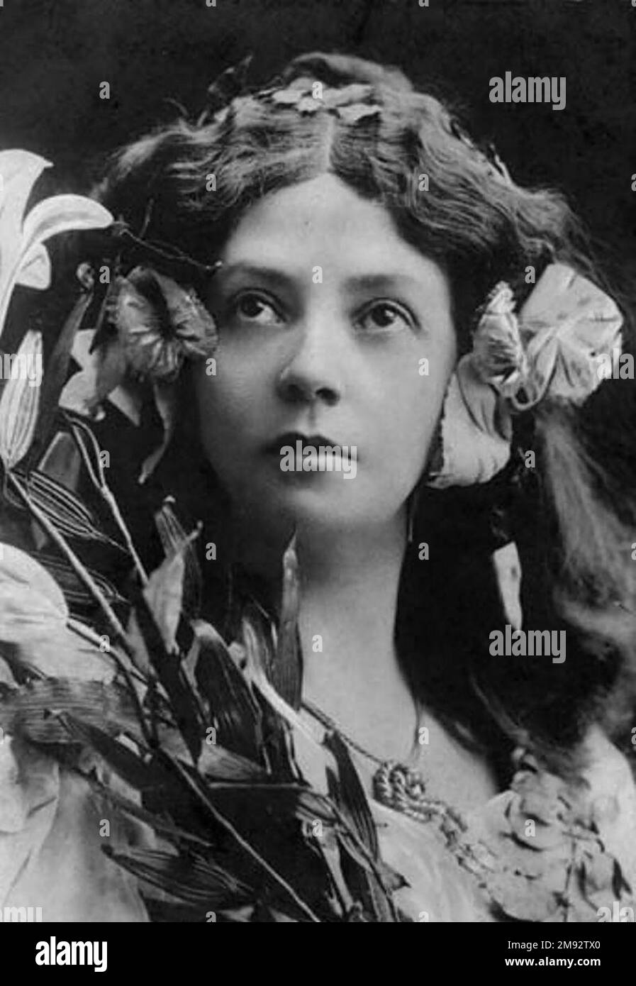 Russian: Vera Fedorovna Komissarzhevskaya (1864-1910) ca. before 1910 ...