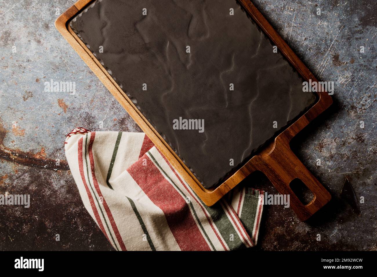 Kitchen slate table shale restaurant hi-res stock photography and ...