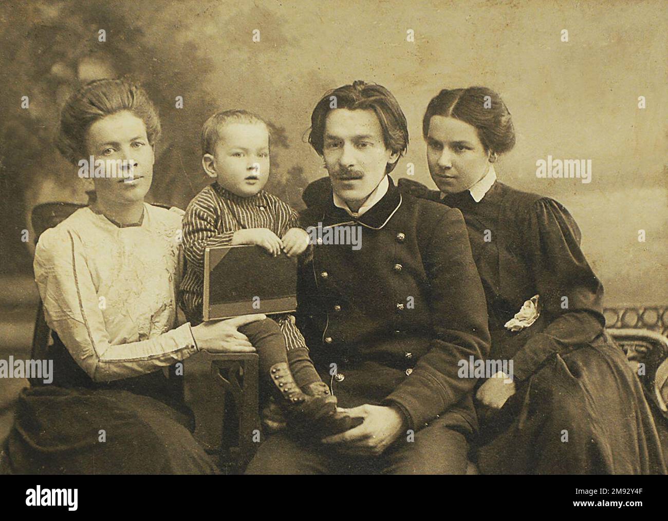The Pinegin family in 1912 ca. 1912 Stock Photo - Alamy