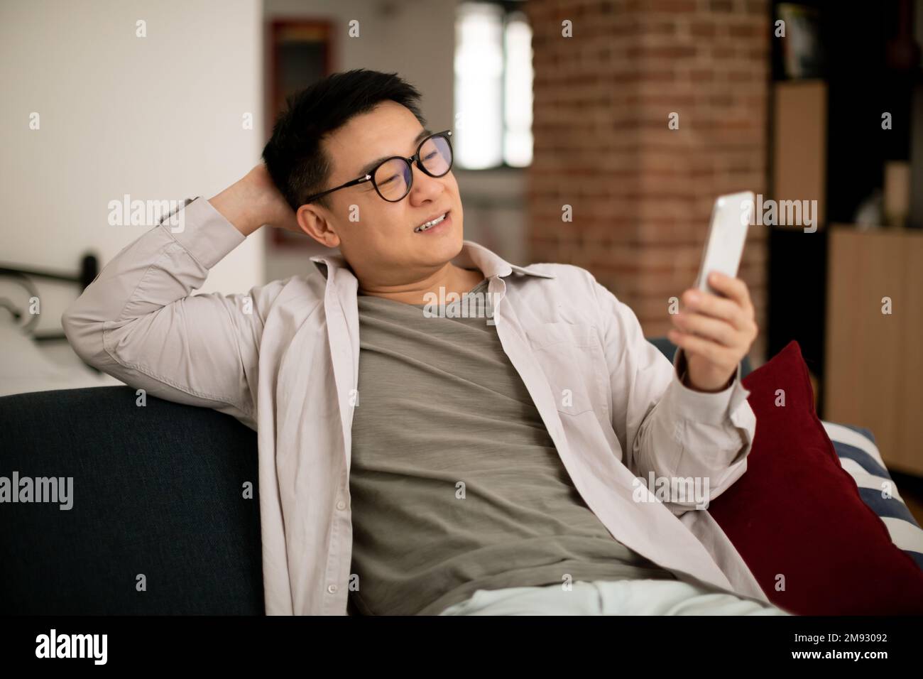 Close up man calling hi-res stock photography and images - Alamy