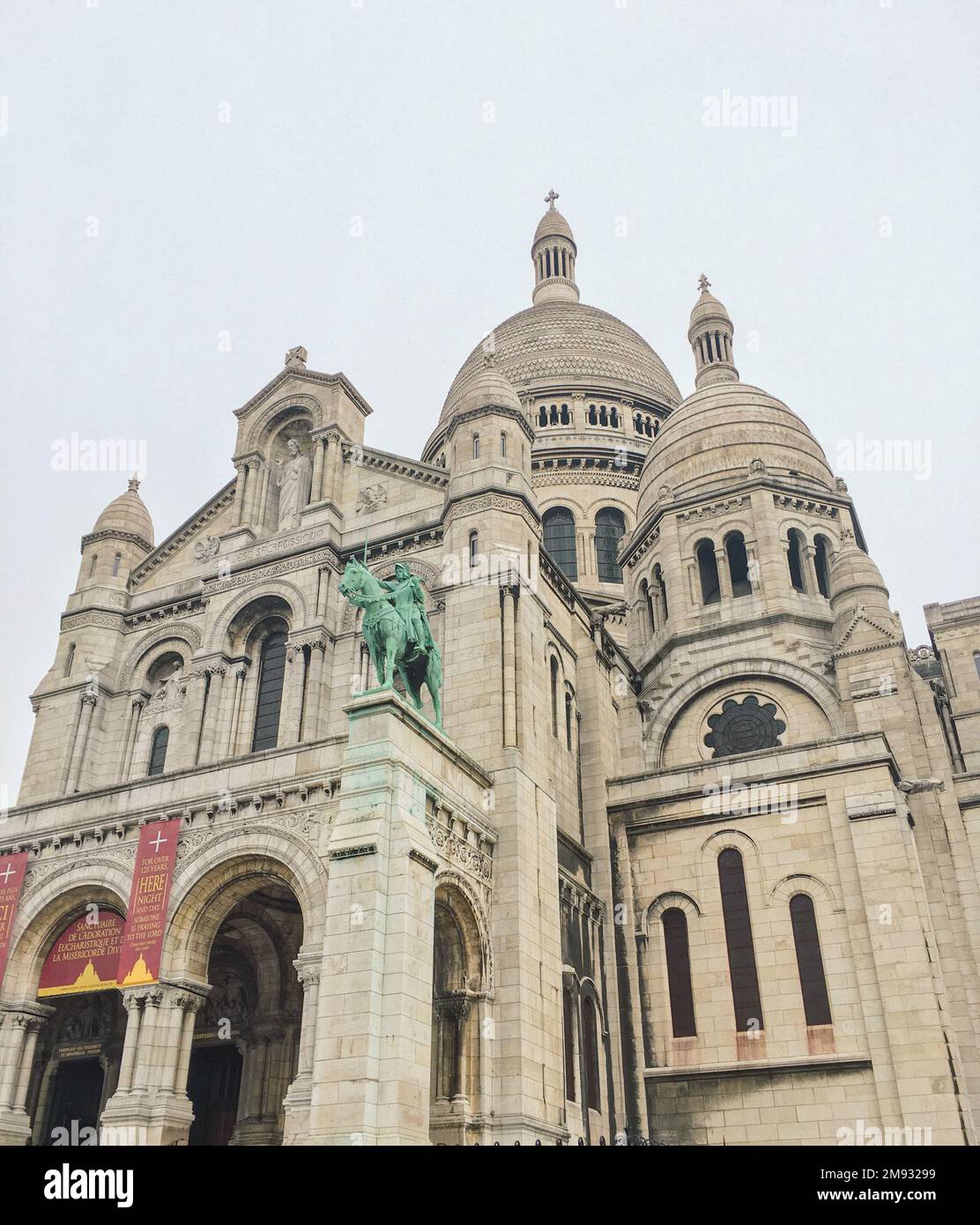 The louvre aerial hi-res stock photography and images - Alamy