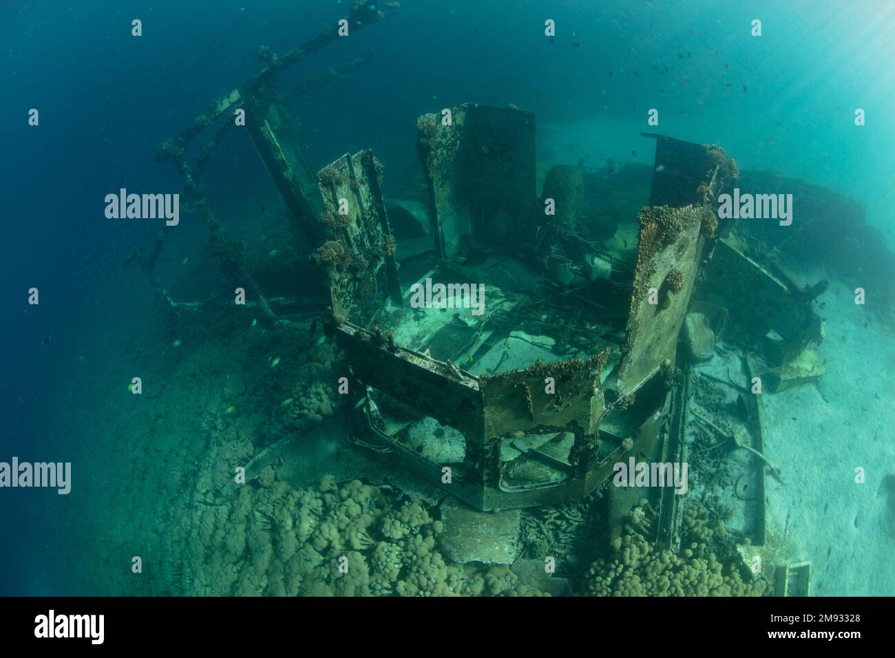 Underwater wreckage hi-res stock photography and images - Alamy