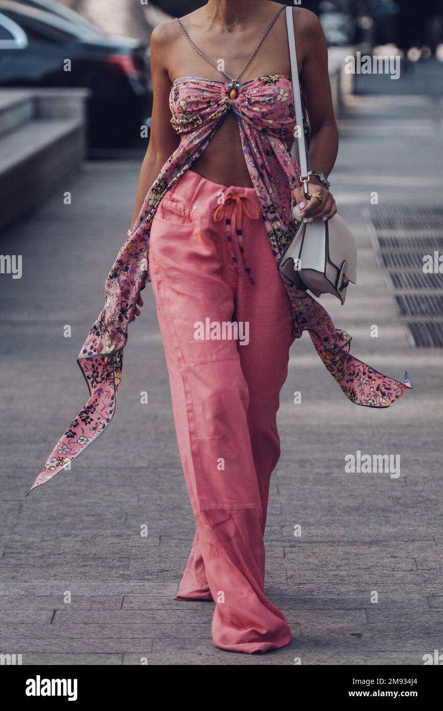 Crop top and pants hi-res stock photography and images - Alamy