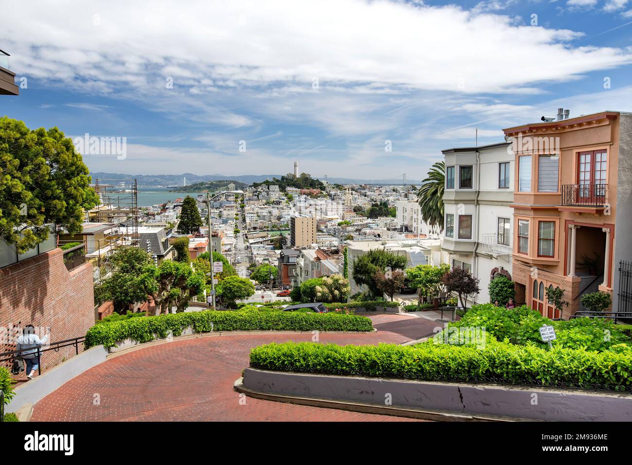 SAN FRANCISCO, USA - APRIL 2016: Famous Lombard street, one of the most ...