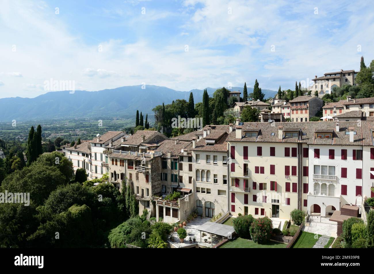 Borgo piu bello d italia hi-res stock photography and images - Alamy
