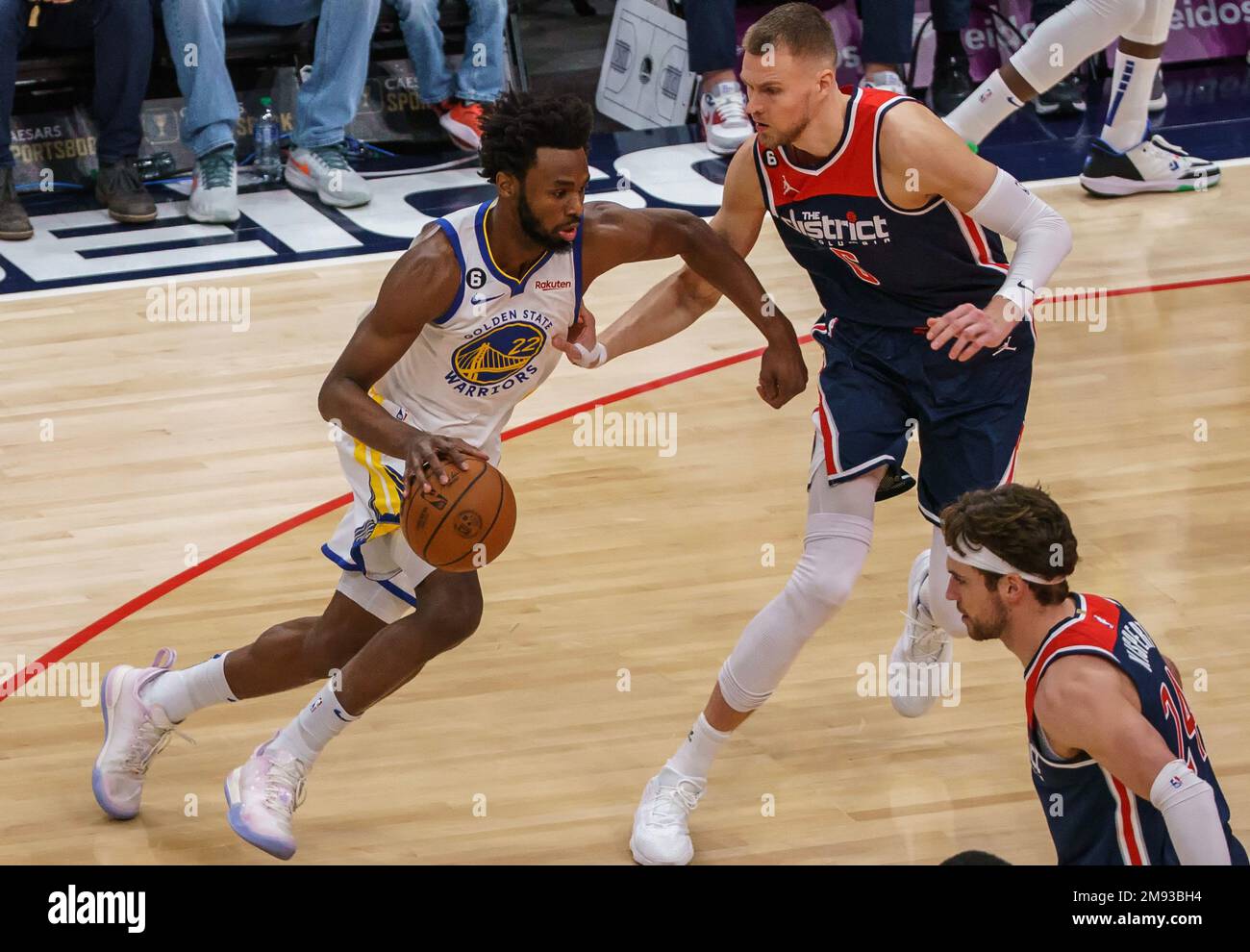 Kristaps porzingis 2023 hi-res stock photography and images - Alamy Kristaps porzingis 2023 hi-res stock photography and images - Alamy