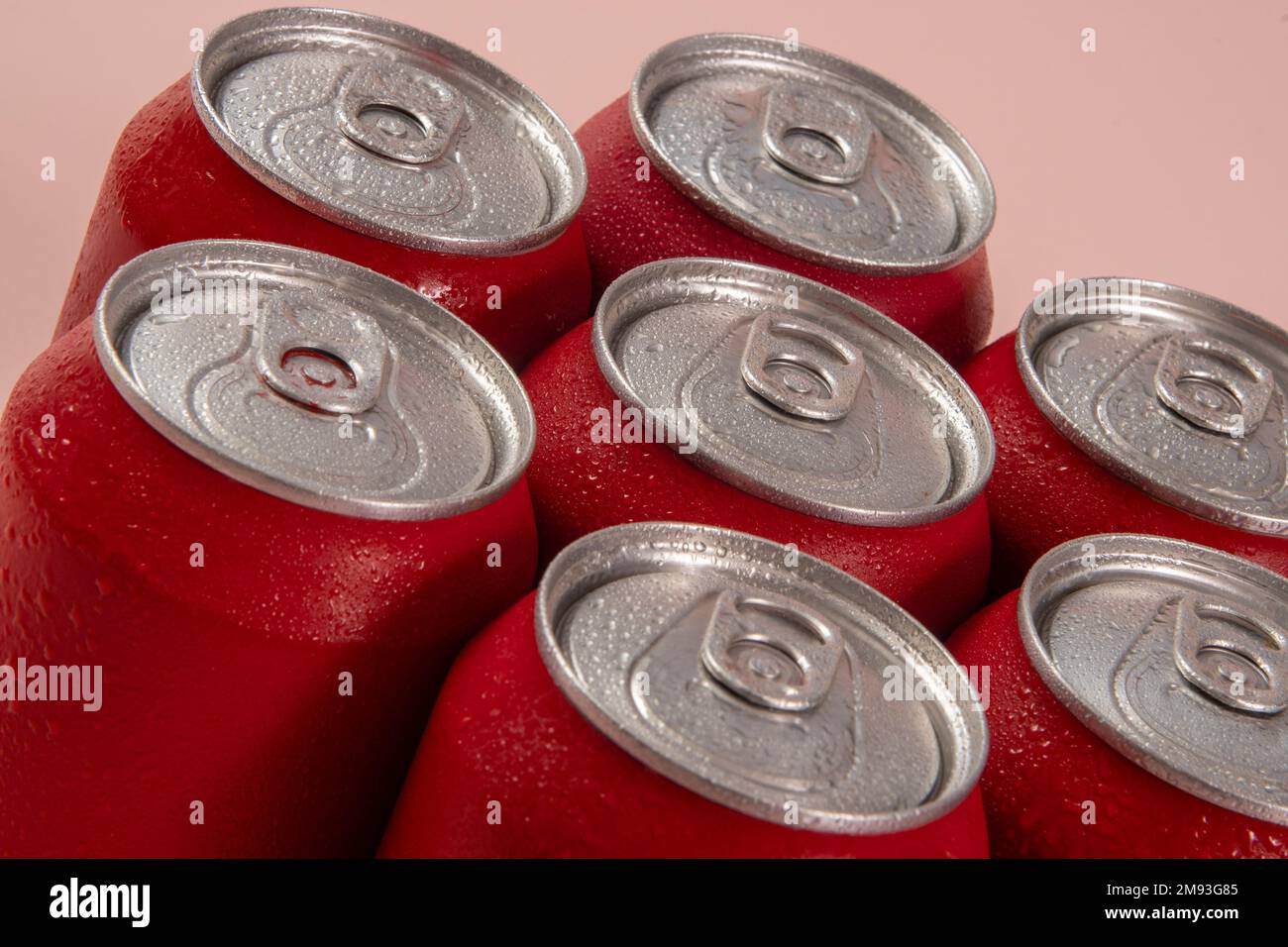 Group of aluminum soda cans, chilled, frozen and with water drops Stock Photo - Alamy