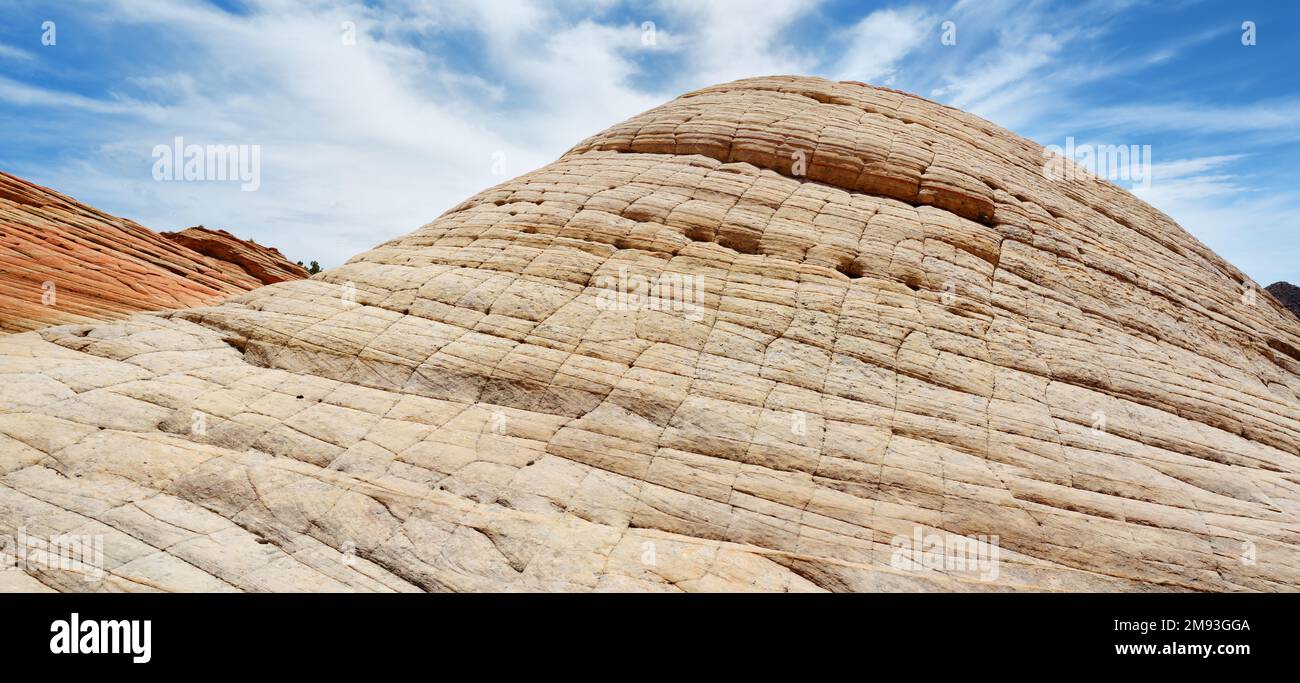 Scenic view of marvelous red and white sandstone formations of Yant ...