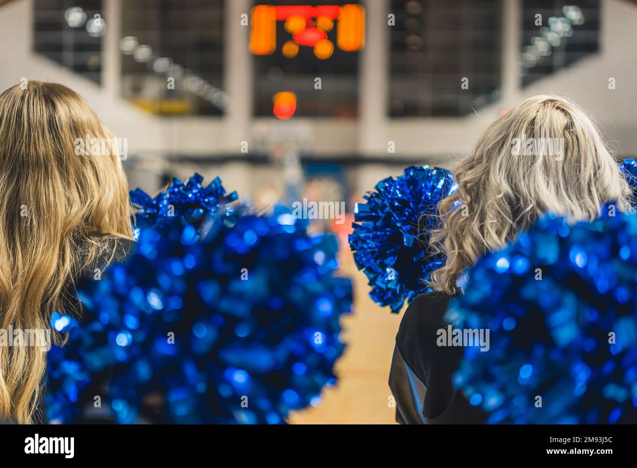 Cheerleader back hi-res stock photography and images - Alamy