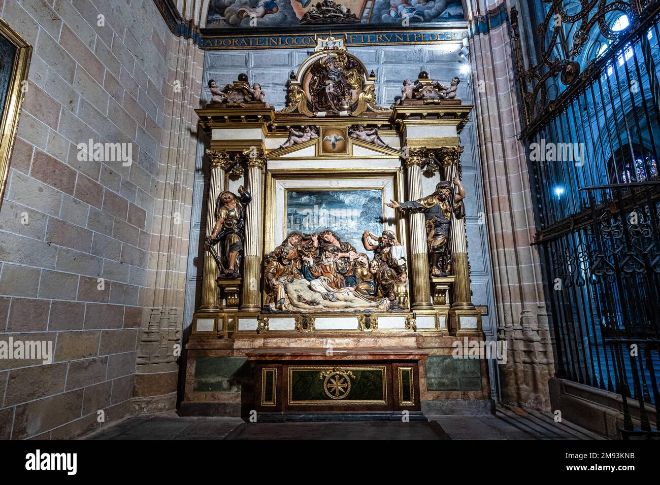 Interior of the Catedral de Santa Maria de Segovia in the historic city ...