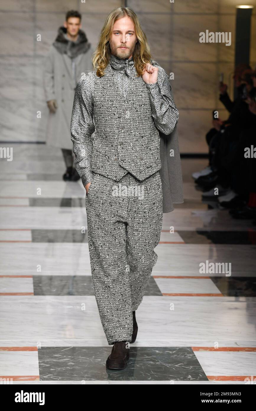 Milan, Italy. 16th Jan, 2023. GIORGIO ARMANI Fall/Winter 2023-24 Runway ...