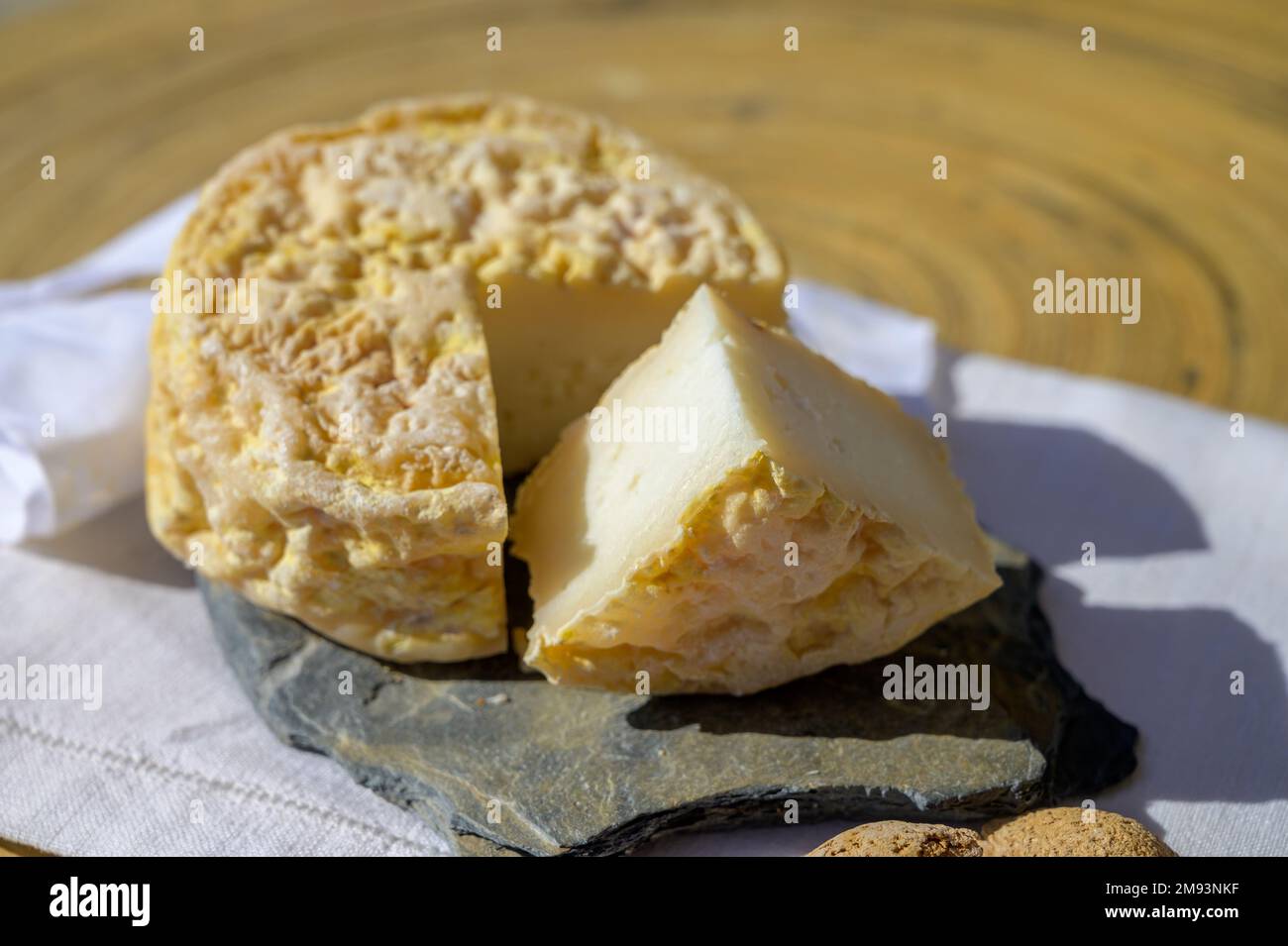 Tasting of local portuguese matured cheese queijo serpa, Setubal area ...
