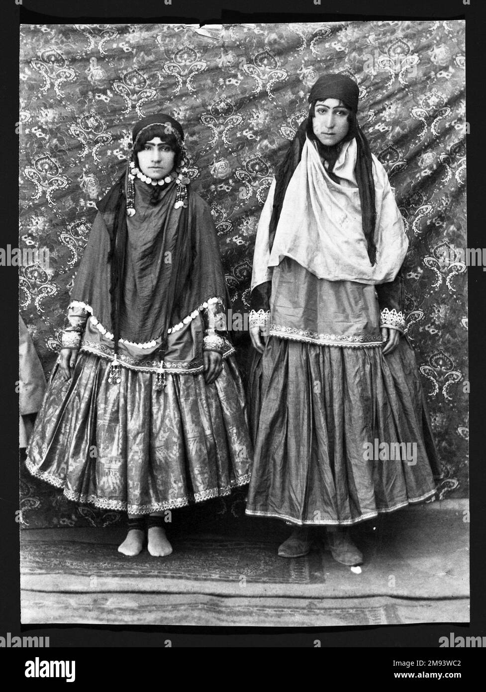 3 5 2 2 0 3 cm Black and White Stock Photos & Images - Alamy