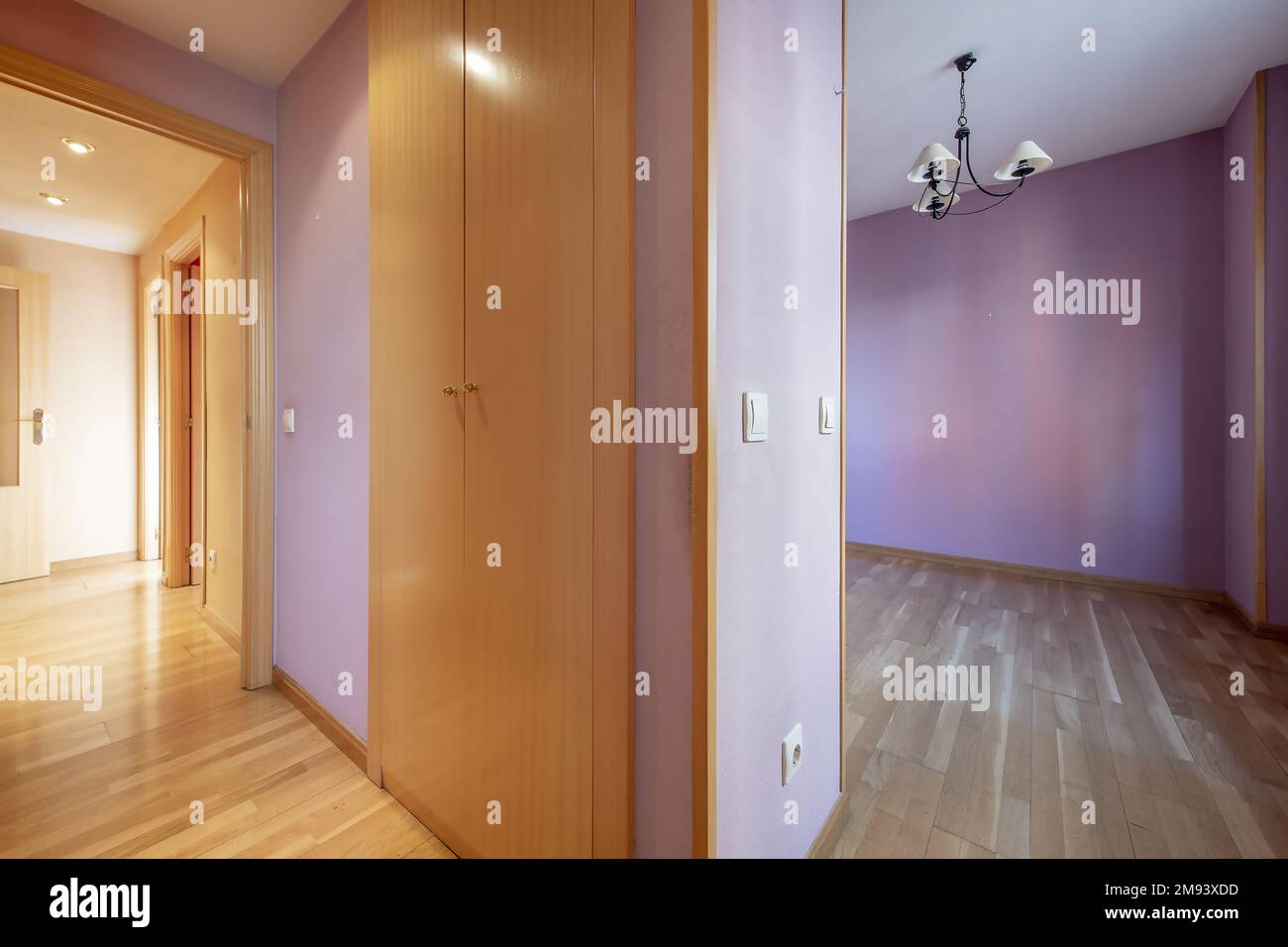 Wood corridor corridors hi-res stock photography and images - Alamy