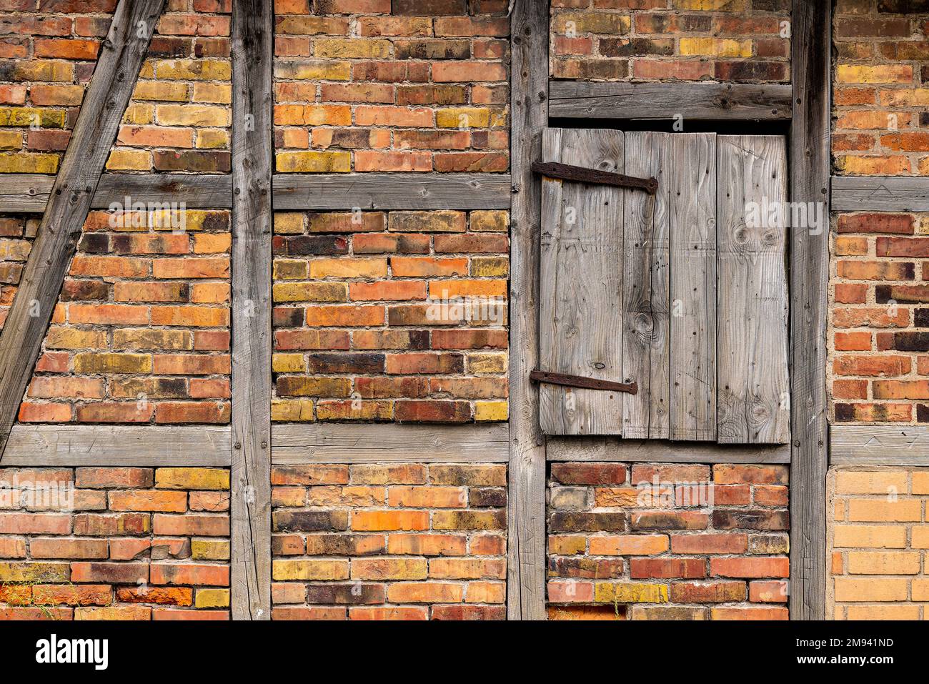 Timber frame brick hi-res stock photography and images - Alamy