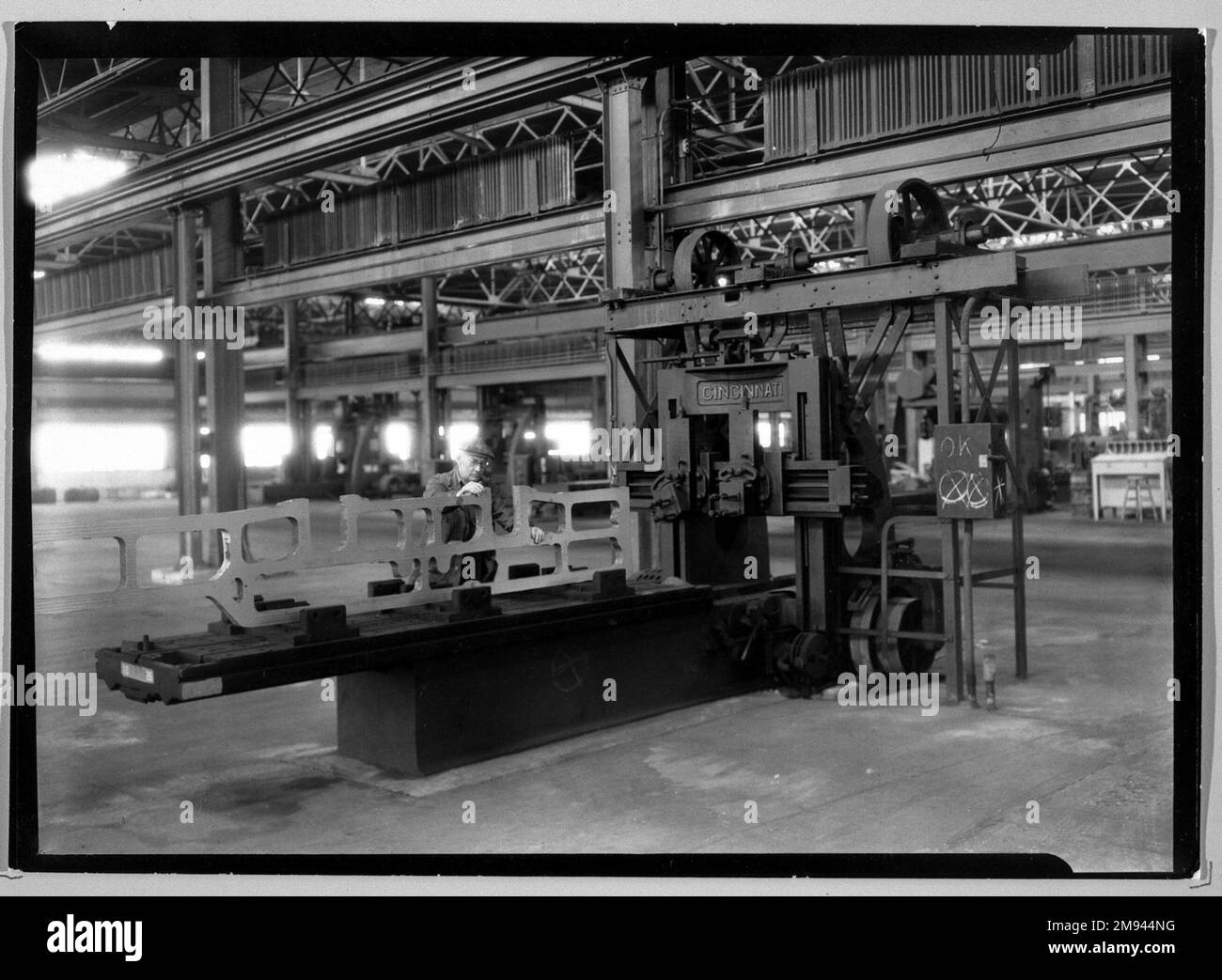 American factory workers 1930s hi-res stock photography and images - Alamy
