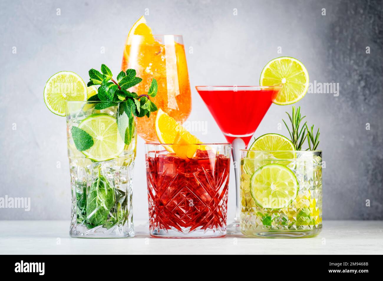 Most popular trendy cocktails set: aperol spritz, negroni, mojito, gin ...