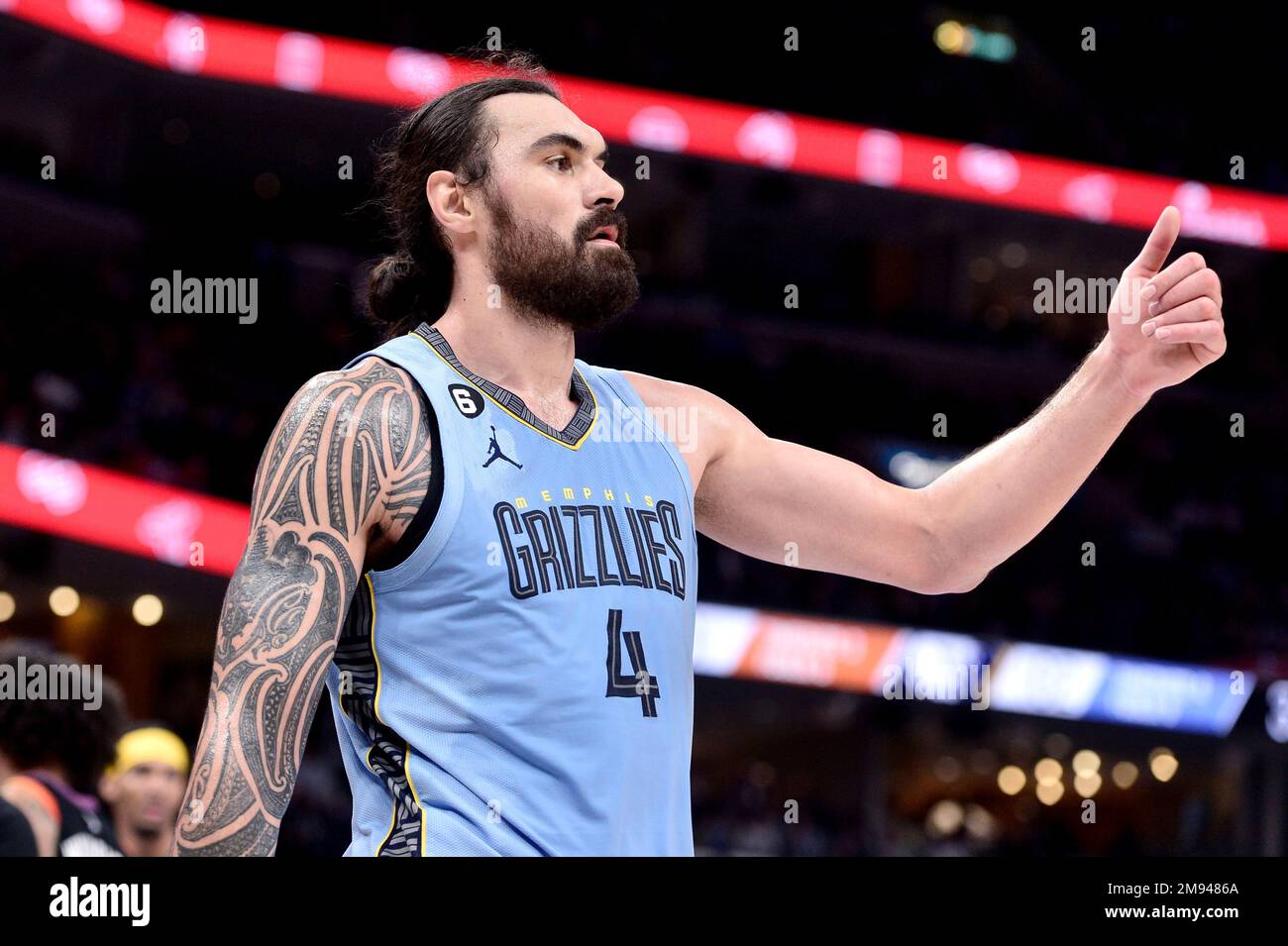 Memphis Grizzlies center Steven Adams (4) plays in the second half of ...