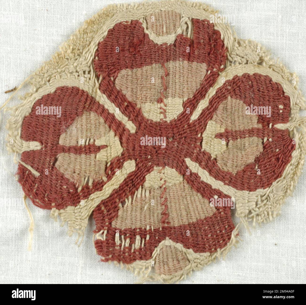 Rosette Coptic. , 5th-7th century C.E. Flax, wool, 3 1/8 x 3 1/8 in. (8 ...