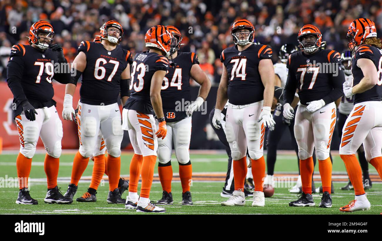 Ted karras 2023 bengals hi-res stock photography and images - Alamy