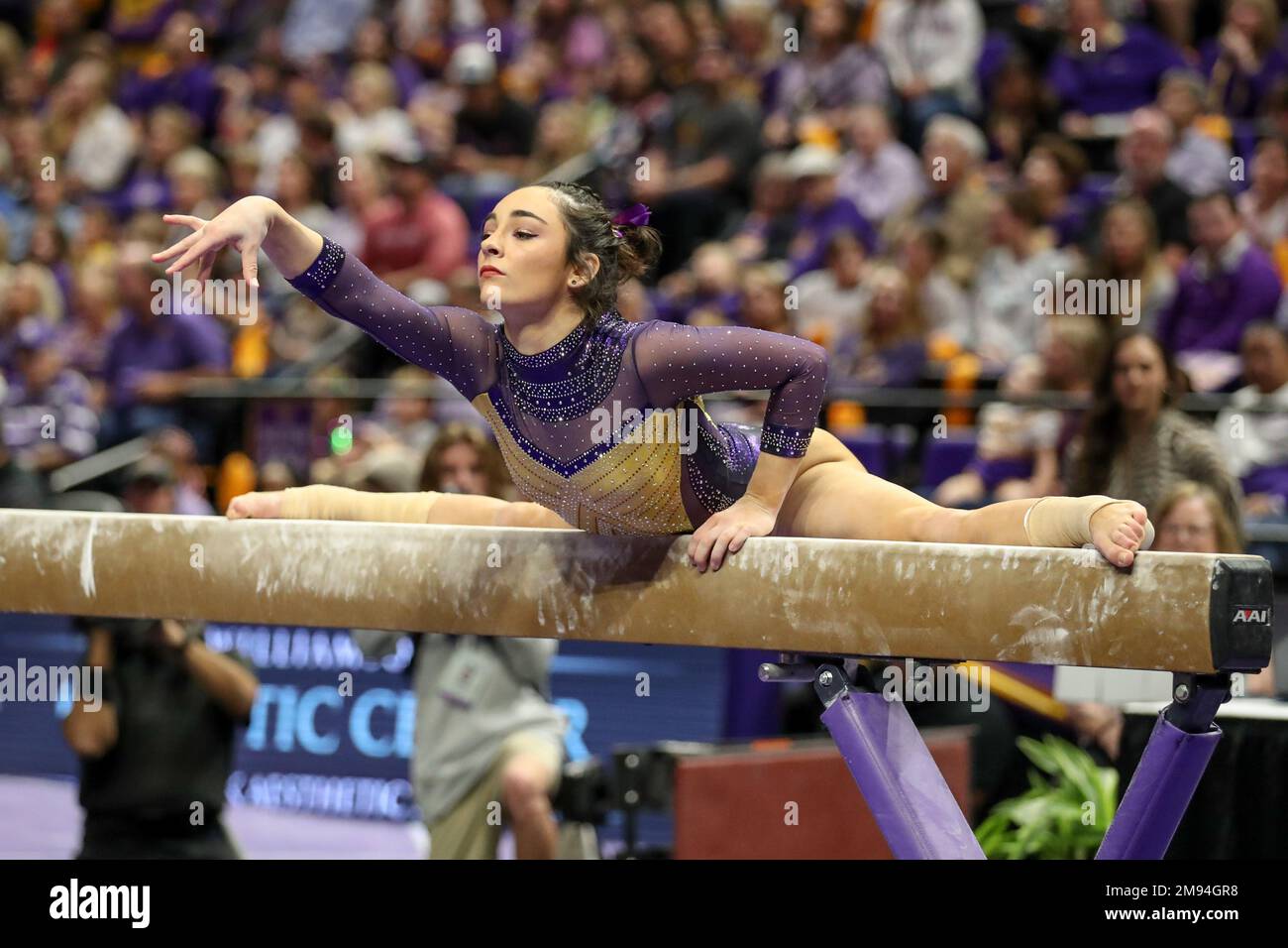 Baton Rouge, LA, USA. 16th Jan, 2023. LSU's Elena Arenas competes on ...
