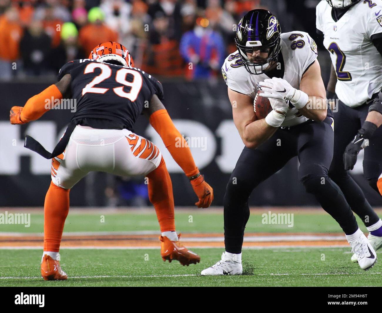 January 15, 2023: Baltimore Ravens TE Mark Andrews (right) tries to ...