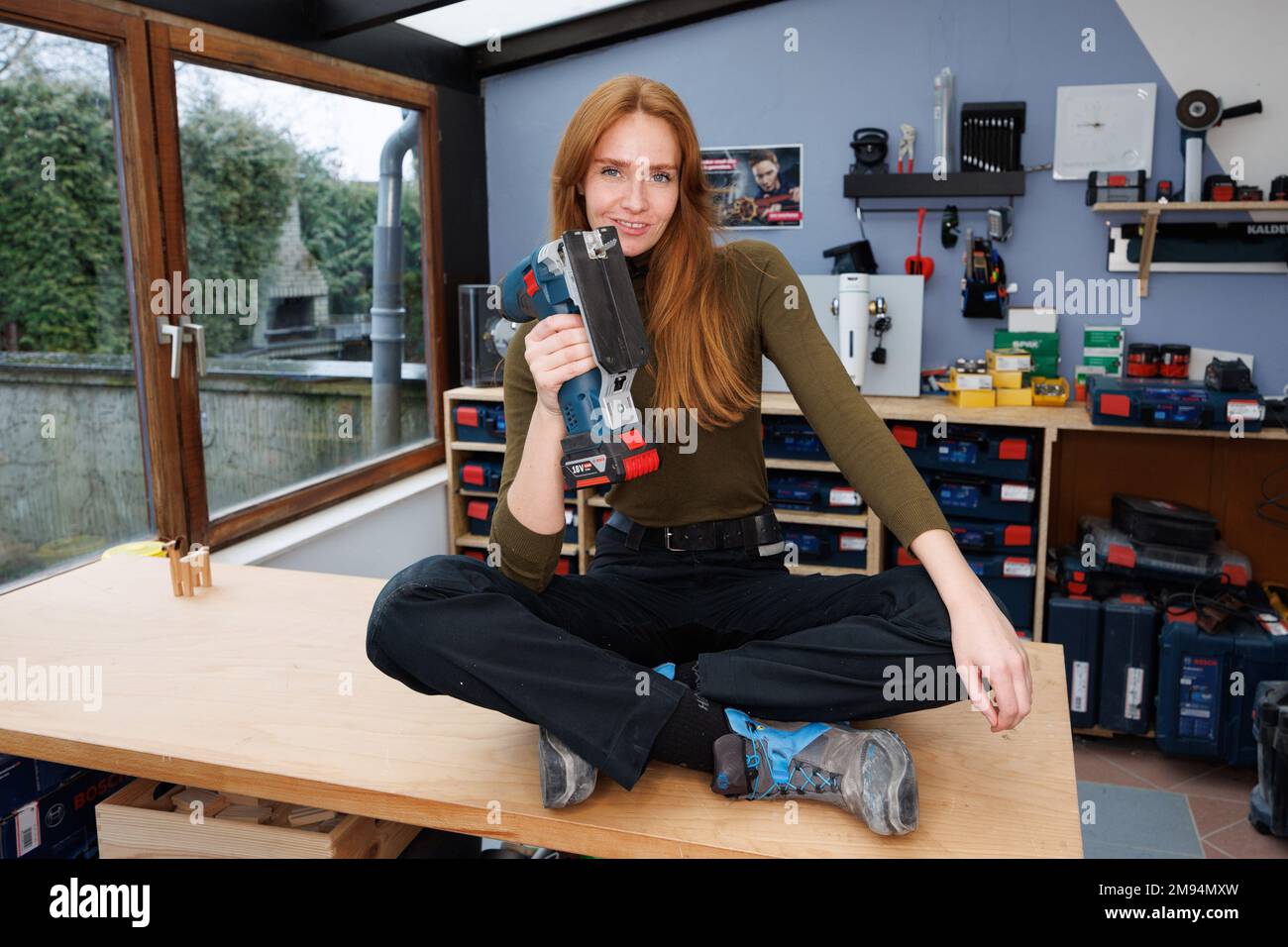 Schlangen, Germany. 12th Jan, 2023. Sandra Hunke sits in the workshop ...