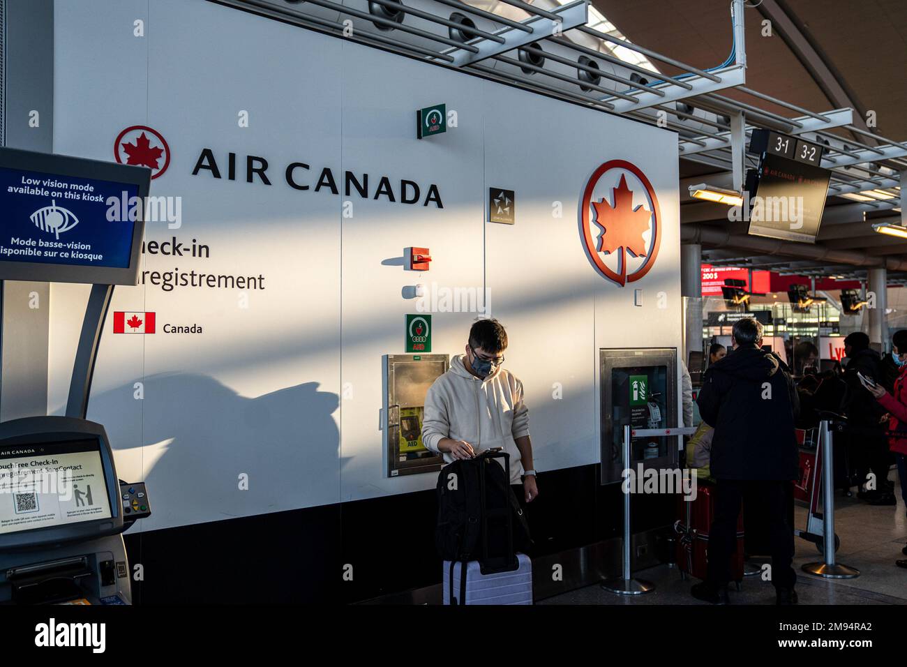 Canadian government check hi-res stock photography and images - Alamy