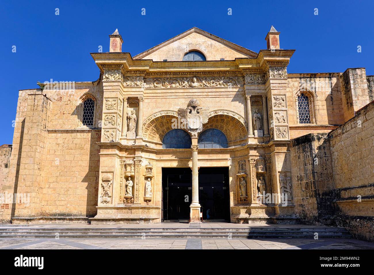 Main entrance of the Basilica Cathedral of Santa Maria la Menor, 1512 ...